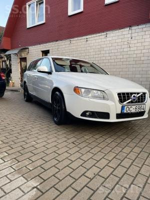 Balts Volvo V70 2010 Talsi, ar dzinēja tilpumu 2.00 L un nobraukumu 324 tūkst. km par 4700 €, foto 4 vietnē AUTOMOTO.COM.LV