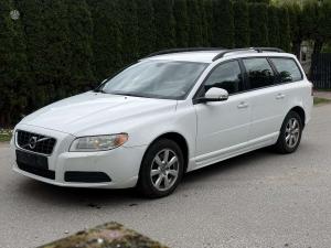 White Volvo V70 2010 in Ukmerge, with an engine capacity of 1.98 L and mileage of 360 thousand km for 3500 €, photo 3 on AUTOMOTO.COM.LV