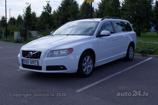 White Volvo V70 2010 in Tartu, with an engine capacity of 2.00 L and mileage of 261 thousand km for 4890 €, photo 2 on AUTOMOTO.COM.LV