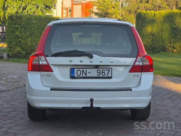 Balts Volvo V70 2011 Rīga, ar dzinēja tilpumu 2.40 L un nobraukumu 316 tūkst. km par 5950 €, foto 4 vietnē AUTOMOTO.COM.LV