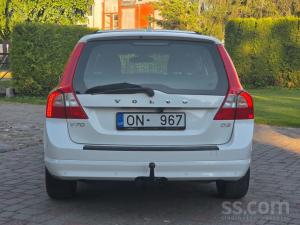 Balts Volvo V70 2011 Rīga, ar dzinēja tilpumu 2.40 L un nobraukumu 316 tūkst. km par 5950 €, foto 5 vietnē AUTOMOTO.COM.LV