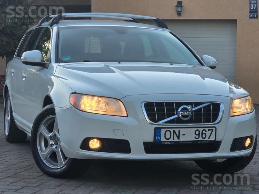 Balts Volvo V70 2011 Rīga, ar dzinēja tilpumu 2.40 L un nobraukumu 316 tūkst. km par 5950 €, foto 8 vietnē AUTOMOTO.COM.LV