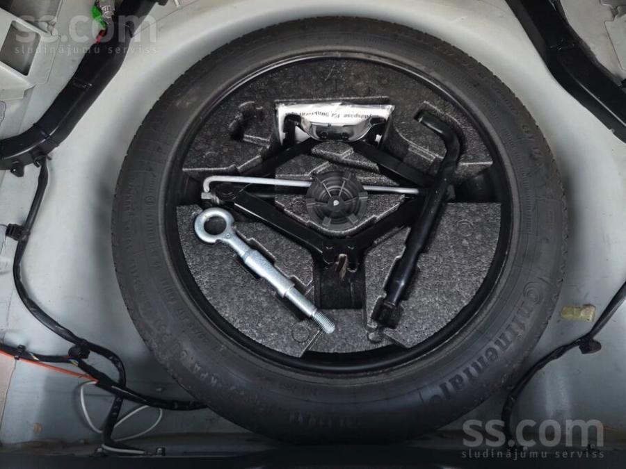 Balts Volvo V70 2011 Rīga, ar dzinēja tilpumu 2.40 L un nobraukumu 316 tūkst. km par 5950 €, foto 16 vietnē AUTOMOTO.COM.LV