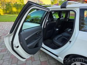 Balts Volvo V70 2011 Rīga, ar dzinēja tilpumu 2.40 L un nobraukumu 316 tūkst. km par 5950 €, foto 20 vietnē AUTOMOTO.COM.LV