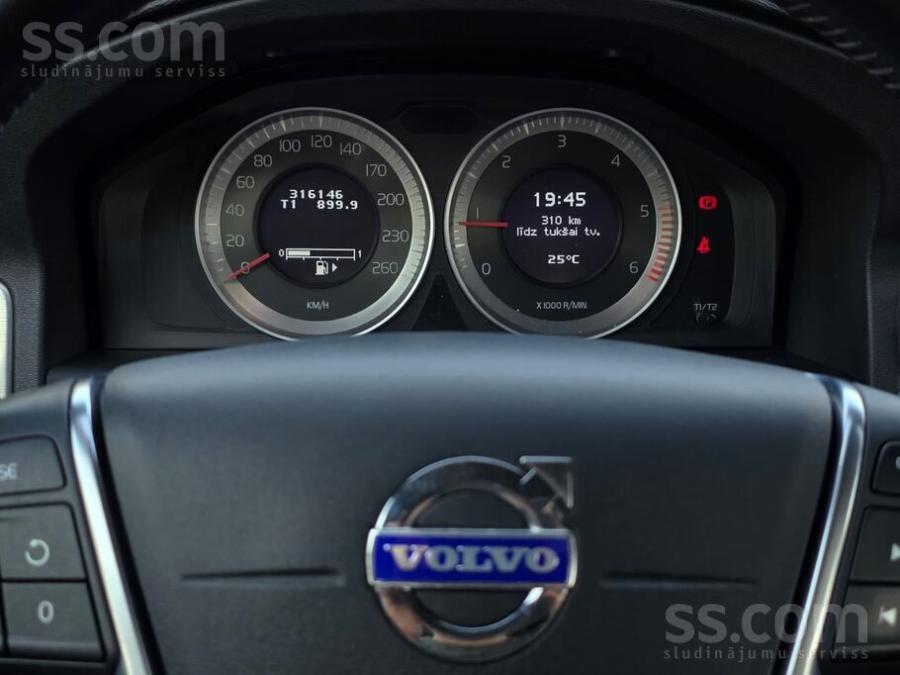 Balts Volvo V70 2011 Rīga, ar dzinēja tilpumu 2.40 L un nobraukumu 316 tūkst. km par 5950 €, foto 29 vietnē AUTOMOTO.COM.LV