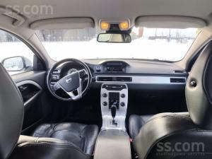 Balts Volvo V70 2011 Liepāja, ar dzinēja tilpumu 2.00 L un nobraukumu 332 tūkst. km par 5300 €, foto 7 vietnē AUTOMOTO.COM.LV