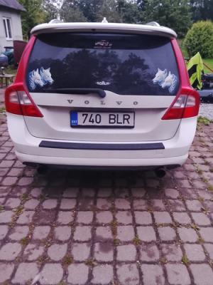 Balts Volvo V70 2011 Tallina, ar dzinēja tilpumu 2.00 L un nobraukumu 0 tūkst. km par 3000 €, foto 4 vietnē AUTOMOTO.COM.LV