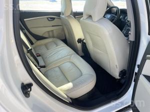 White Volvo V70 2012 in Riga, with an engine capacity of 2.00 L and mileage of 326 thousand km for 4990 €, photo 20 on AUTOMOTO.COM.LV