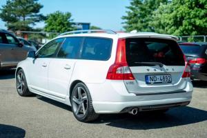 Balts Volvo V70 2012 Liepāja, ar dzinēja tilpumu 2.00 L un nobraukumu 368 tūkst. km par 6500 €, foto 3 vietnē AUTOMOTO.COM.LV