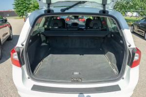 Balts Volvo V70 2012 Liepāja, ar dzinēja tilpumu 2.00 L un nobraukumu 368 tūkst. km par 6500 €, foto 11 vietnē AUTOMOTO.COM.LV