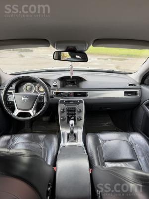 White Volvo V70 2013 in Riga, with an engine capacity of 2.40 L and mileage of 284 thousand km for 6300 €, photo 19 on AUTOMOTO.COM.LV