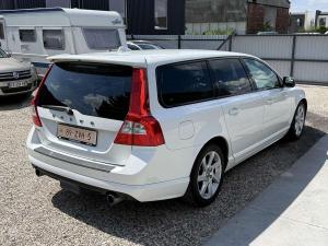 Balts Volvo V70 2013 Kauņa, ar dzinēja tilpumu 1.98 L un nobraukumu 394 tūkst. km par 6650 €, foto 5 vietnē AUTOMOTO.COM.LV