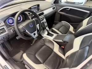 Balts Volvo V70 2013 Kauņa, ar dzinēja tilpumu 1.98 L un nobraukumu 394 tūkst. km par 6650 €, foto 11 vietnē AUTOMOTO.COM.LV
