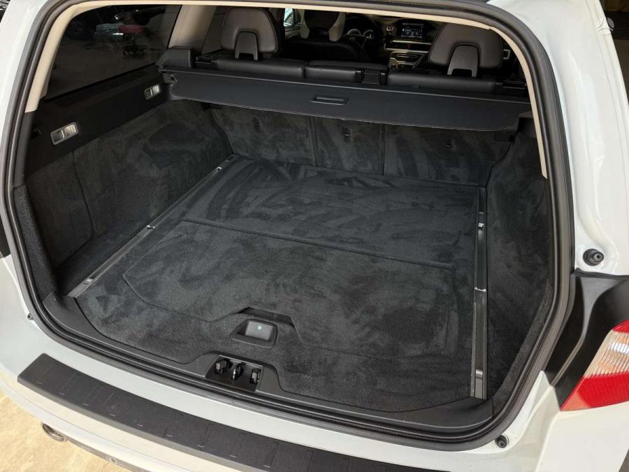 Balts Volvo V70 2013 Kauņa, ar dzinēja tilpumu 1.98 L un nobraukumu 394 tūkst. km par 6650 €, foto 15 vietnē AUTOMOTO.COM.LV