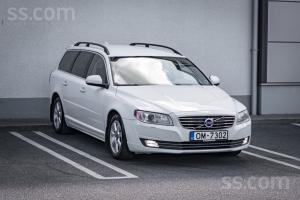 Белый Вольво В70 2013 в Рига, объемом двигателя 1.60 л и пробегом 309 тыс. км за 4200 €, фото 4 на AUTOMOTO.COM.LV