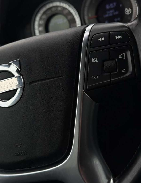 Balts Volvo V70 2013 Klaipėda, ar dzinēja tilpumu 0.00 L un nobraukumu 371 tūkst. km par 2540 €, foto 9 vietnē AUTOMOTO.COM.LV
