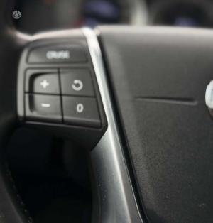 White Volvo V70 2013 in Klaipeda, with an engine capacity of 0.00 L and mileage of 371 thousand km for 2540 €, photo 12 on AUTOMOTO.COM.LV