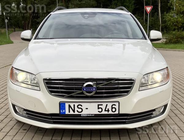 Volvo V70 2013 LiepÄja vietnÄ Balts Volvo V70 2013 LiepÄja, ar dzinÄja tilpumu 1.60 L un nobraukumu 301 tÅ«kst. km par 3500 ā¬, foto 1 vietnÄ AUTOMOTO.COM.LV