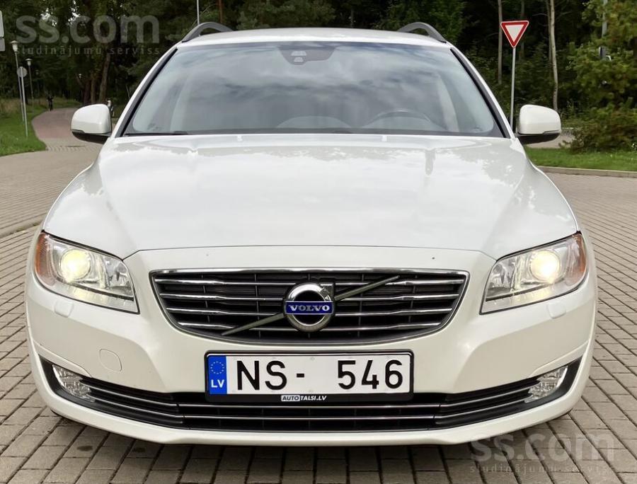 Balts Volvo V70 2013 Liepāja, ar dzinēja tilpumu 1.60 L un nobraukumu 301 tūkst. km par 3500 €, foto 1 vietnē AUTOMOTO.COM.LV
