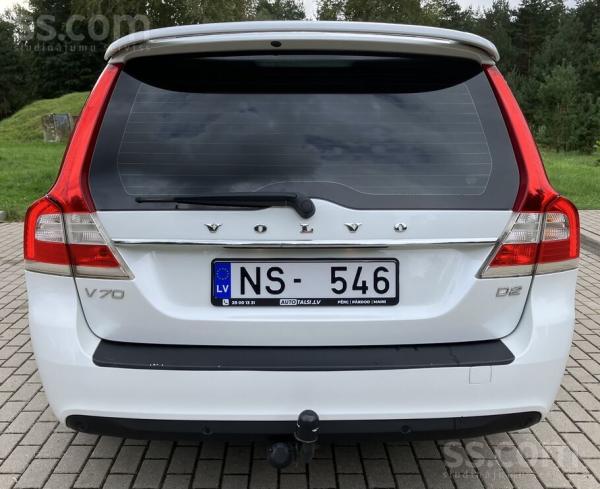 Volvo V70 2013 LiepÄja vietnÄ Balts Volvo V70 2013 LiepÄja, ar dzinÄja tilpumu 1.60 L un nobraukumu 301 tÅ«kst. km par 3500 ā¬, foto 7 vietnÄ AUTOMOTO.COM.LV