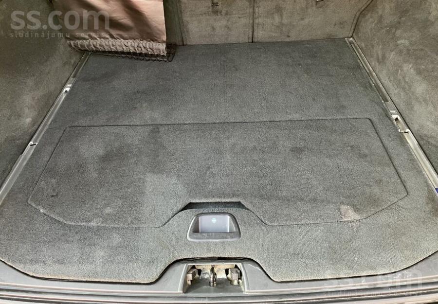 Balts Volvo V70 2013 Liepāja, ar dzinēja tilpumu 1.60 L un nobraukumu 301 tūkst. km par 3500 €, foto 17 vietnē AUTOMOTO.COM.LV