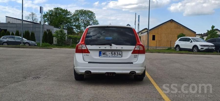Balts Volvo V70 2014 Rīga, ar dzinēja tilpumu 2.40 L un nobraukumu 0 tūkst. km par 5470 €, foto 5 vietnē AUTOMOTO.COM.LV