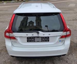 White Volvo V70 2014 in Kaunas, with an engine capacity of 2.40 L and mileage of 270 thousand km for 11400 €, photo 5 on AUTOMOTO.COM.LV