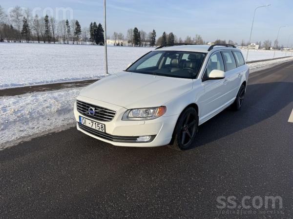 White Volvo V70 2014 in Cesis, with an engine capacity of 2.40 L and mileage of 0 thousand km for 6590 €, photo 1 on AUTOMOTO.COM.LV