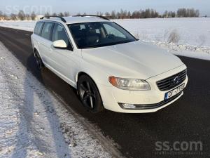 Balts Volvo V70 2014 Cēsis, ar dzinēja tilpumu 2.40 L un nobraukumu 0 tūkst. km par 6590 €, foto 7 vietnē AUTOMOTO.COM.LV