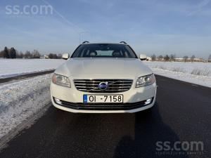 Balts Volvo V70 2014 Cēsis, ar dzinēja tilpumu 2.40 L un nobraukumu 0 tūkst. km par 6590 €, foto 9 vietnē AUTOMOTO.COM.LV