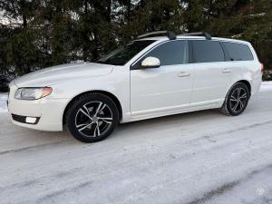 Balts Volvo V70 2014 Alīta, ar dzinēja tilpumu 1.98 L un nobraukumu 249 tūkst. km par 5750 €, foto  vietnē AUTOMOTO.COM.LV