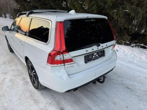 Balts Volvo V70 2014 Alīta, ar dzinēja tilpumu 1.98 L un nobraukumu 249 tūkst. km par 5750 €, foto 7 vietnē AUTOMOTO.COM.LV