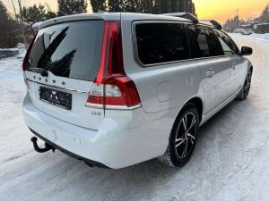 Balts Volvo V70 2014 Alīta, ar dzinēja tilpumu 1.98 L un nobraukumu 249 tūkst. km par 5750 €, foto 9 vietnē AUTOMOTO.COM.LV