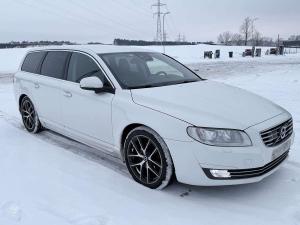 White Volvo V70 2014 in Kaunas, with an engine capacity of 1.97 L and mileage of 276 thousand km for 5850 €, photo  on AUTOMOTO.COM.LV