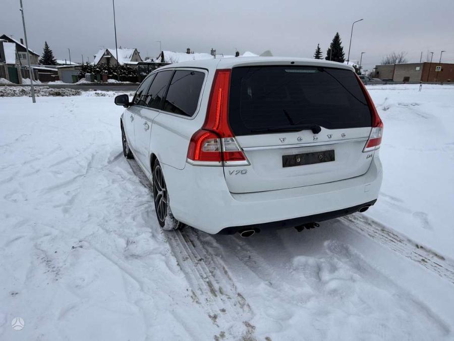 Balts Volvo V70 2014 Kauņa, ar dzinēja tilpumu 1.97 L un nobraukumu 276 tūkst. km par 5850 €, foto 13 vietnē AUTOMOTO.COM.LV