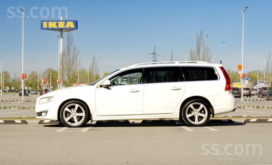 Balts Volvo V70 2014 Rīga, ar dzinēja tilpumu 2.00 L un nobraukumu 260 tūkst. km par 7000 €, foto 5 vietnē AUTOMOTO.COM.LV