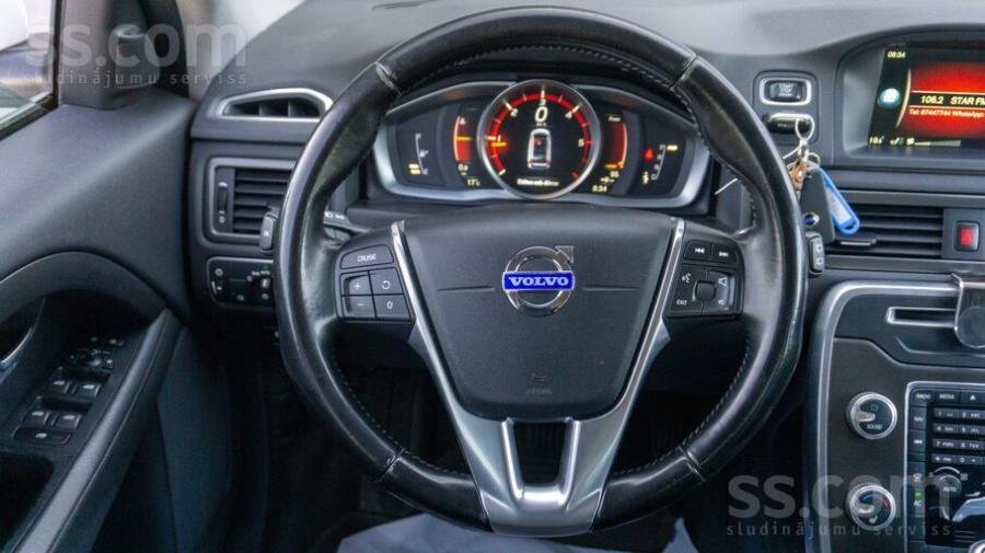 Balts Volvo V70 2014 Rīga, ar dzinēja tilpumu 2.00 L un nobraukumu 260 tūkst. km par 7000 €, foto 14 vietnē AUTOMOTO.COM.LV
