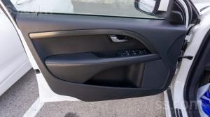 Balts Volvo V70 2014 Rīga, ar dzinēja tilpumu 2.00 L un nobraukumu 260 tūkst. km par 7000 €, foto 22 vietnē AUTOMOTO.COM.LV