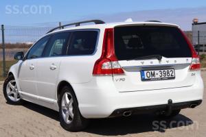 Balts Volvo V70 2014 Rīga, ar dzinēja tilpumu 2.00 L un nobraukumu 0 tūkst. km par 5250 €, foto 12 vietnē AUTOMOTO.COM.LV