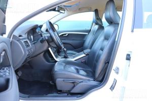 Balts Volvo V70 2014 Rīga, ar dzinēja tilpumu 2.00 L un nobraukumu 0 tūkst. km par 5250 €, foto 15 vietnē AUTOMOTO.COM.LV