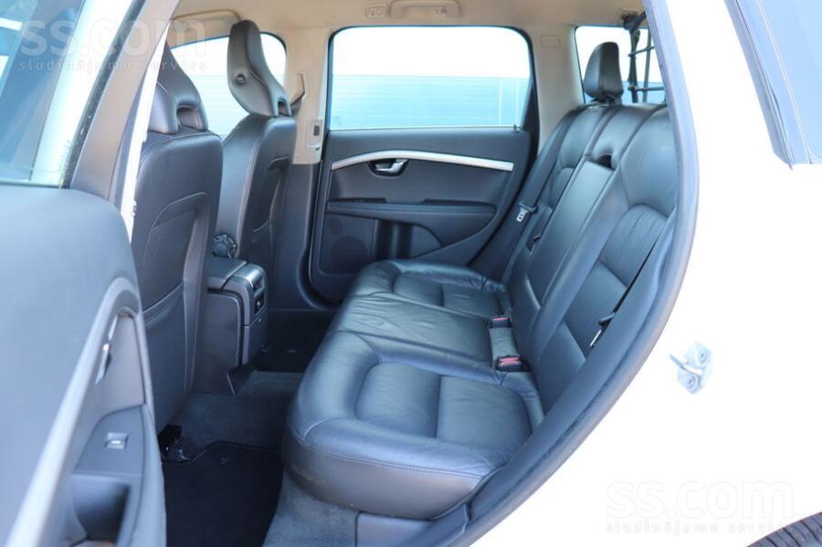 Balts Volvo V70 2014 Rīga, ar dzinēja tilpumu 2.00 L un nobraukumu 0 tūkst. km par 5250 €, foto 17 vietnē AUTOMOTO.COM.LV