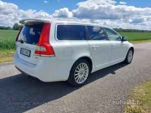 Balts Volvo V70 2014 Tallina, ar dzinēja tilpumu 2.00 L un nobraukumu 365 tūkst. km par 4900 €, foto 3 vietnē AUTOMOTO.COM.LV
