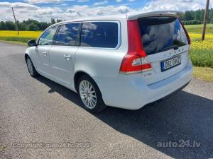 Balts Volvo V70 2014 Tallina, ar dzinēja tilpumu 2.00 L un nobraukumu 365 tūkst. km par 4900 €, foto 6 vietnē AUTOMOTO.COM.LV