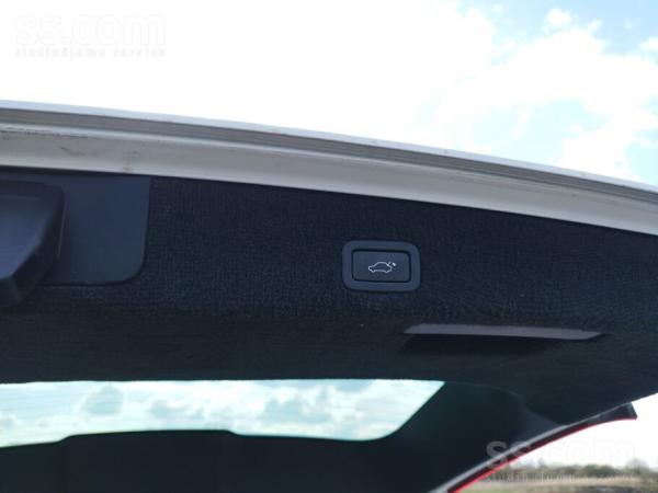 Balts Volvo V70 2014 Jelgava, ar dzinēja tilpumu 2.00 L un nobraukumu 260 tūkst. km par 7200 €, foto 3 vietnē AUTOMOTO.COM.LV