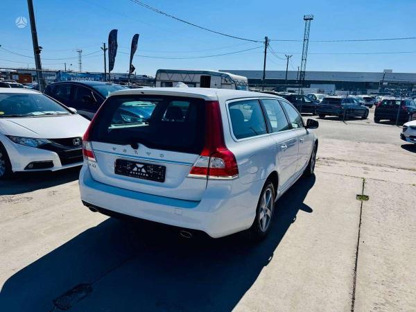 Balts Volvo V70 2014 Kauņa, ar dzinēja tilpumu 1.97 L un nobraukumu 255 tūkst. km par 6900 €, foto 4 vietnē AUTOMOTO.COM.LV