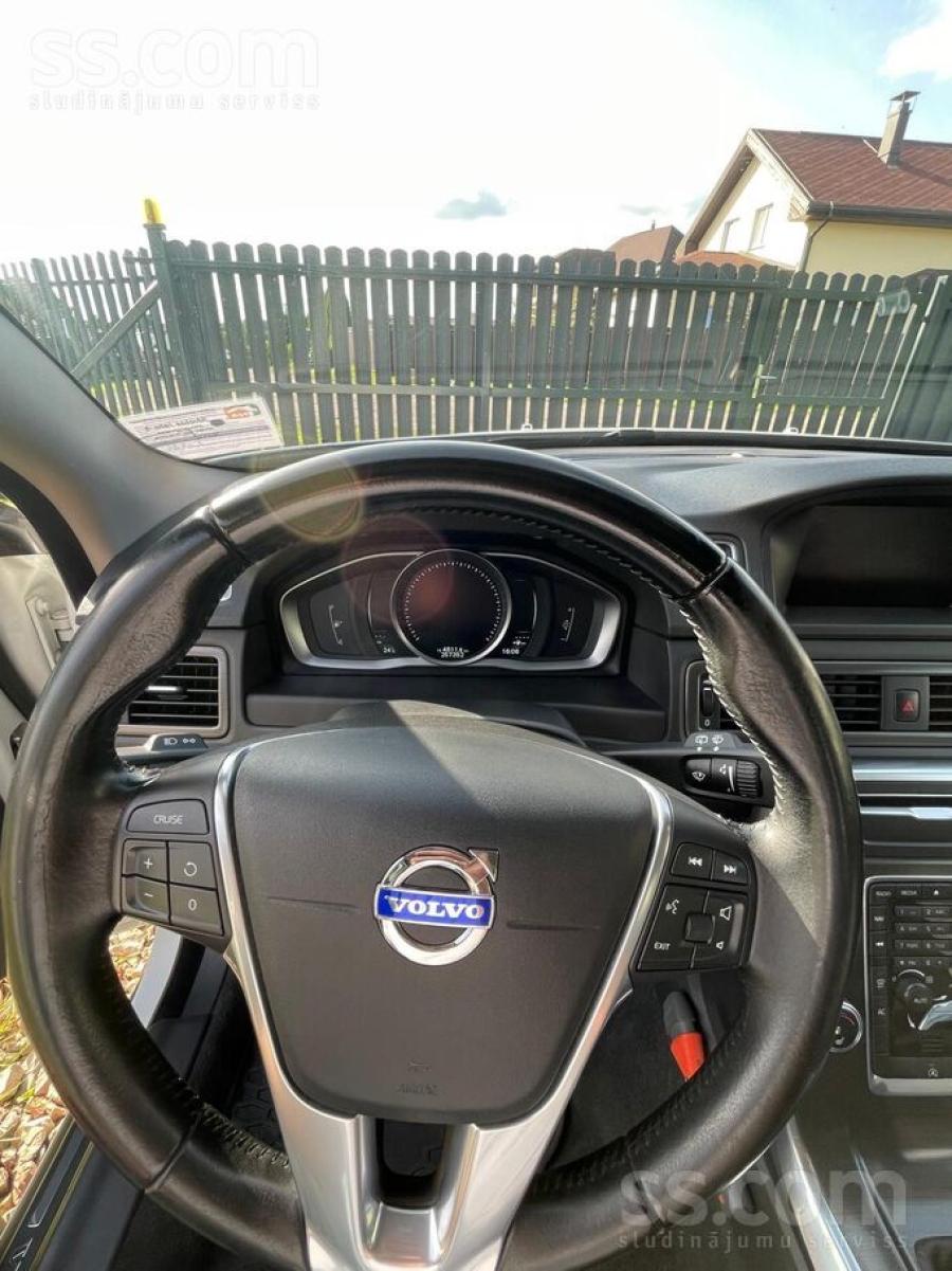 Balts Volvo V70 2014 Rīga, ar dzinēja tilpumu 1.60 L un nobraukumu 257 tūkst. km par 7000 €, foto 10 vietnē AUTOMOTO.COM.LV