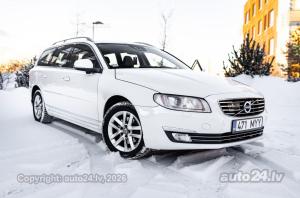 White Volvo V70 2015 in Tallinn, with an engine capacity of 2.00 L and mileage of 255 thousand km for 6999 €, photo  on AUTOMOTO.COM.LV