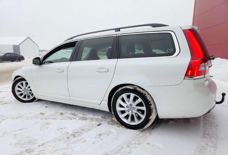 Balts Volvo V70 2015 Kauņa, ar dzinēja tilpumu 1.56 L un nobraukumu 242 tūkst. km par 5550 €, foto 6 vietnē AUTOMOTO.COM.LV