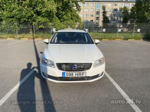 White Volvo V70 2015 in Tallinn, with an engine capacity of 1.60 L and mileage of 249 thousand km for 5990 €, photo 4 on AUTOMOTO.COM.LV