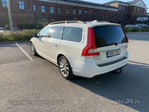 White Volvo V70 2015 in Tallinn, with an engine capacity of 1.60 L and mileage of 249 thousand km for 5990 €, photo 6 on AUTOMOTO.COM.LV